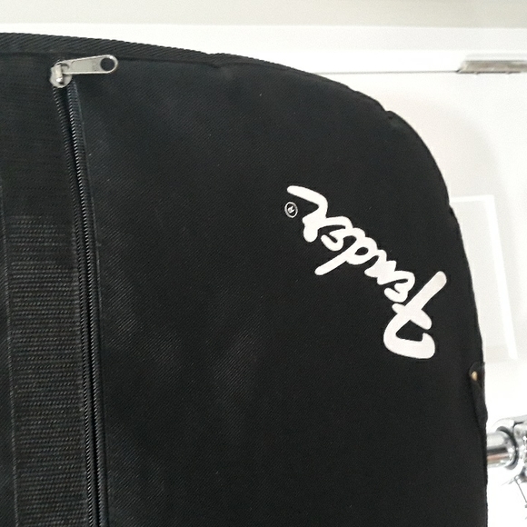 Fender | Other | Fender Padded Nylon Guitar Case Backpack Style Mint ...